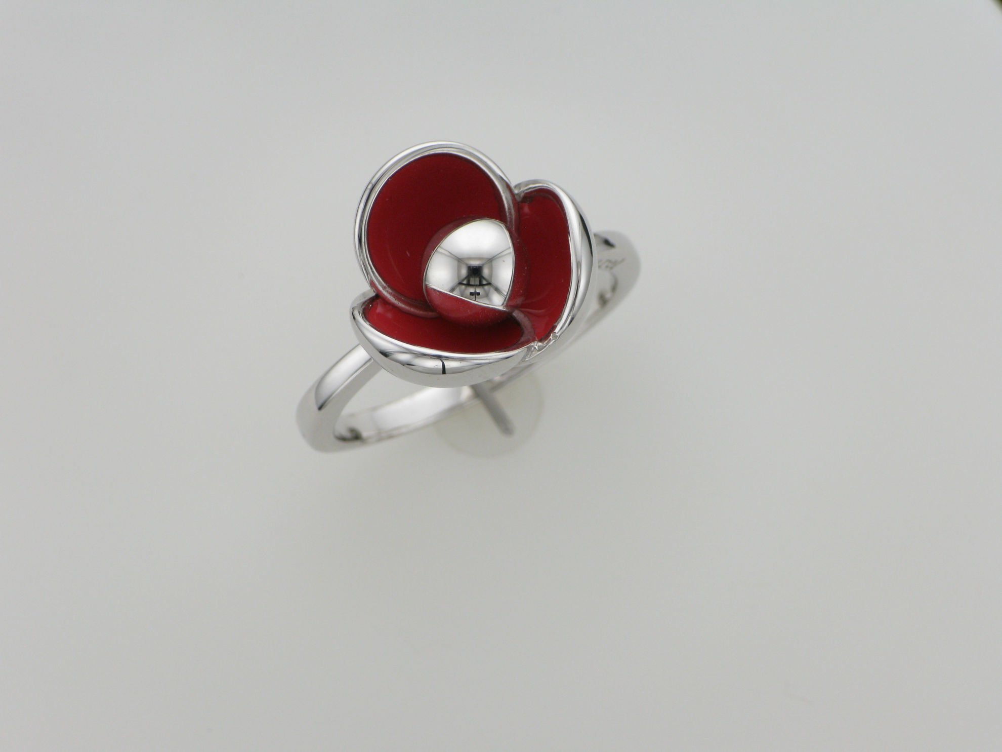 Petit Horloger & Bijoutier. Bague fleur rouge en argent 925